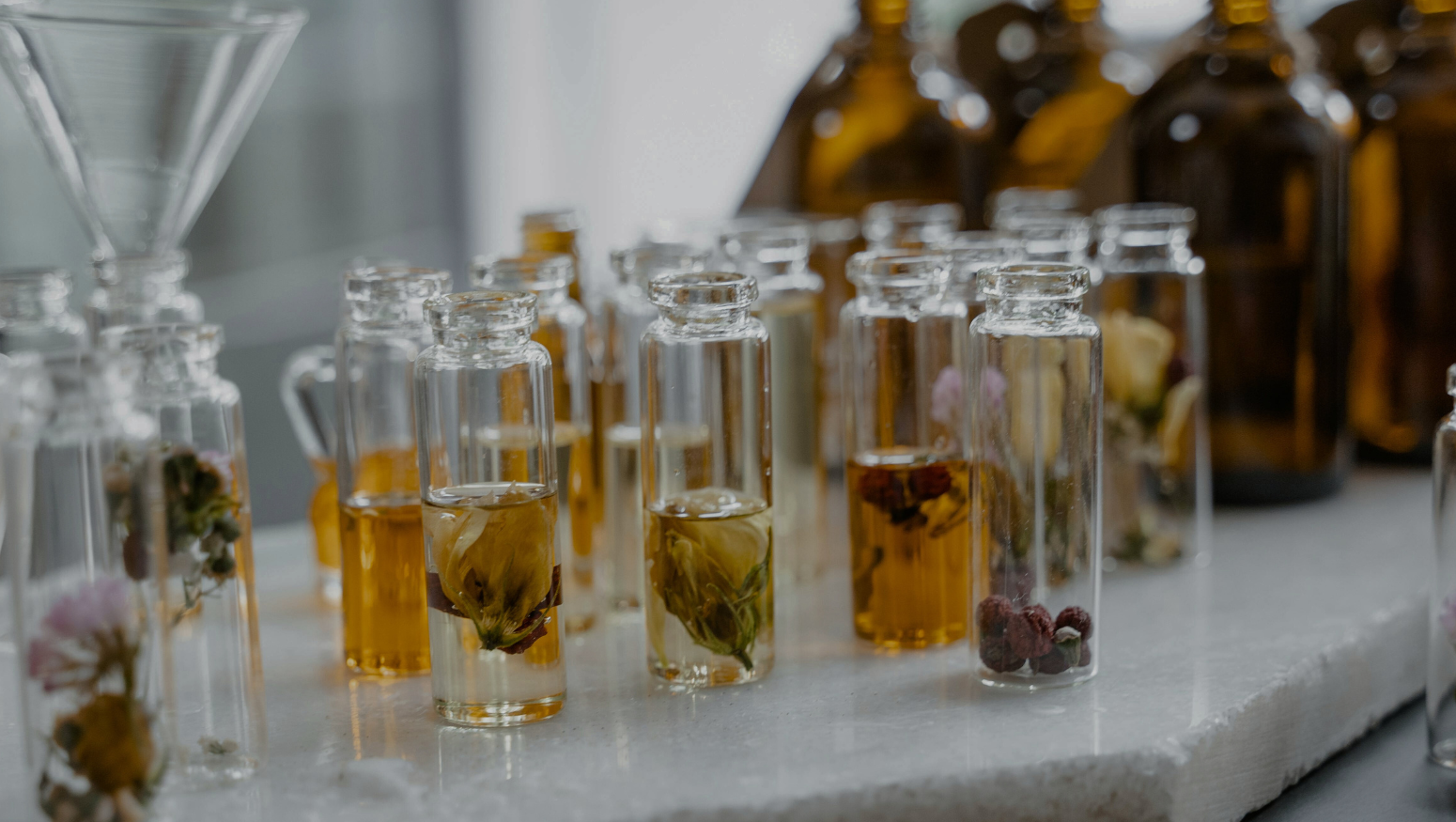Botanical Perfume Workshop - Work Club 200 George | Florence Guild